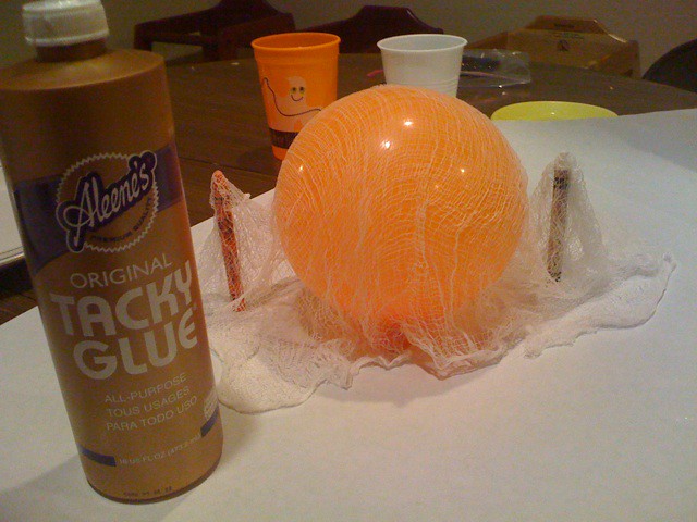 How To Glue Paper To Wood Step by Step Guide with Pictures House Grail how-to-glue-paper-to-wood-step-by-step-guide-with-pictures-house-grail